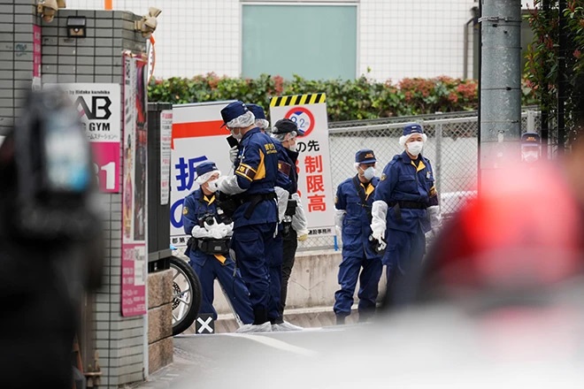 ライブ配信中の女性が路上で刺殺される | 朝日ウイークリーデジタル(Asahi Weekly DIGITAL)日本語解説付きで読めて聴ける英字新聞