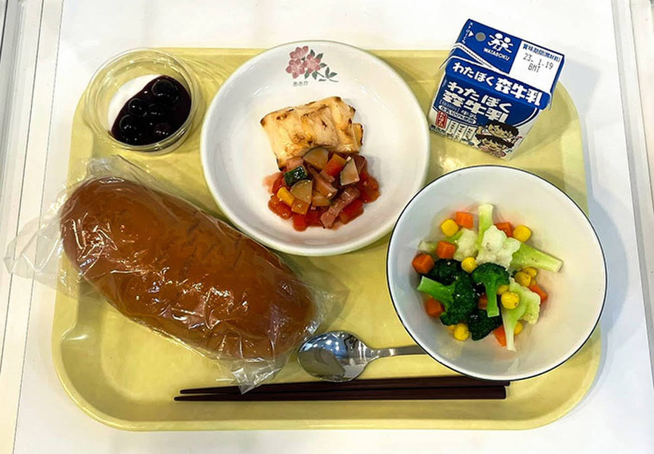 （天声人語）おいしくて楽しい給食は | 朝日ウイークリーデジタル(Asahi Weekly DIGITAL)日本語解説付きで読めて聴ける英字新聞